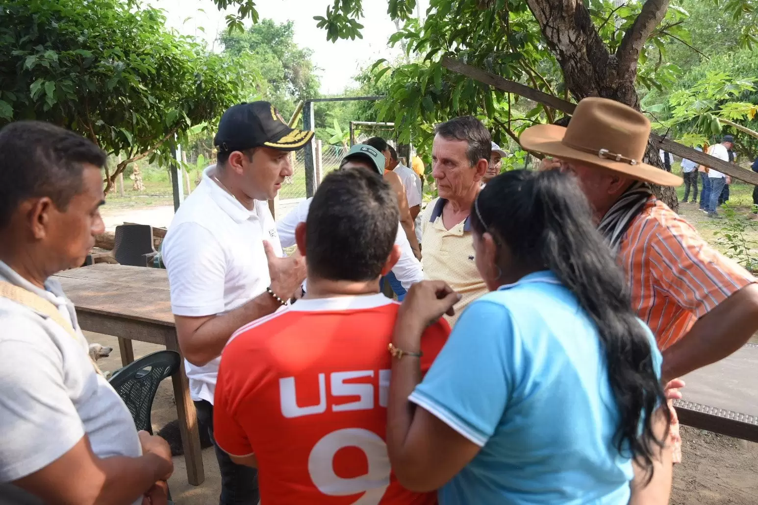 Gobernador de Arauca llegó hasta las islas Reinera y Bayonero Llanera.com